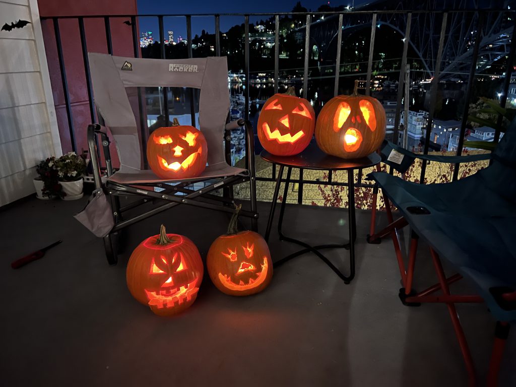 UW Pumpkin Carving Contest | The Whole U